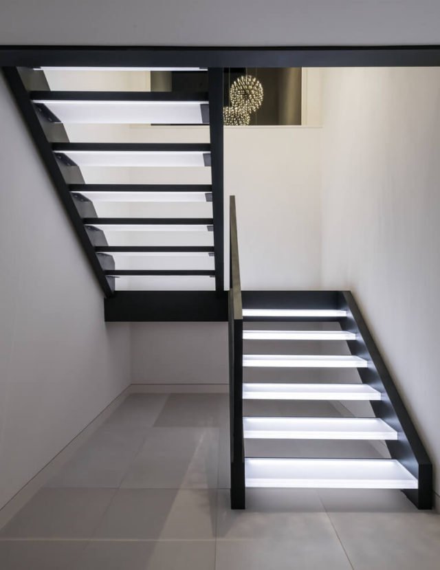 35 Amazing Staircase Lighting Design Ideas and Pictures