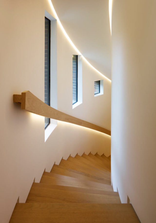 35 Amazing Staircase Lighting Design Ideas and Pictures