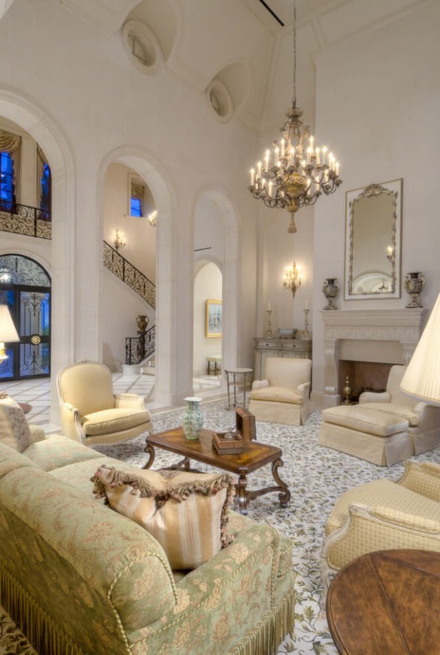 Victorian Era Living Room Ceiling