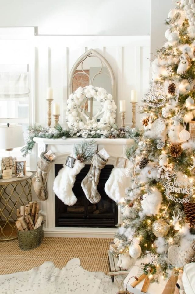 21 White Silver Christmas Decoration That Will Charm You