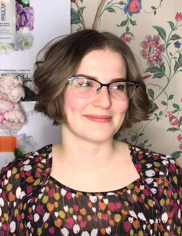 30 Cute Bob Hairstyles to Increase the Beauty