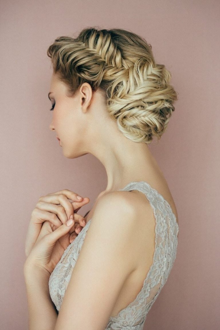 25 + Curly Updo Hairstyles - Flaunt Your Curls and Create a New Style